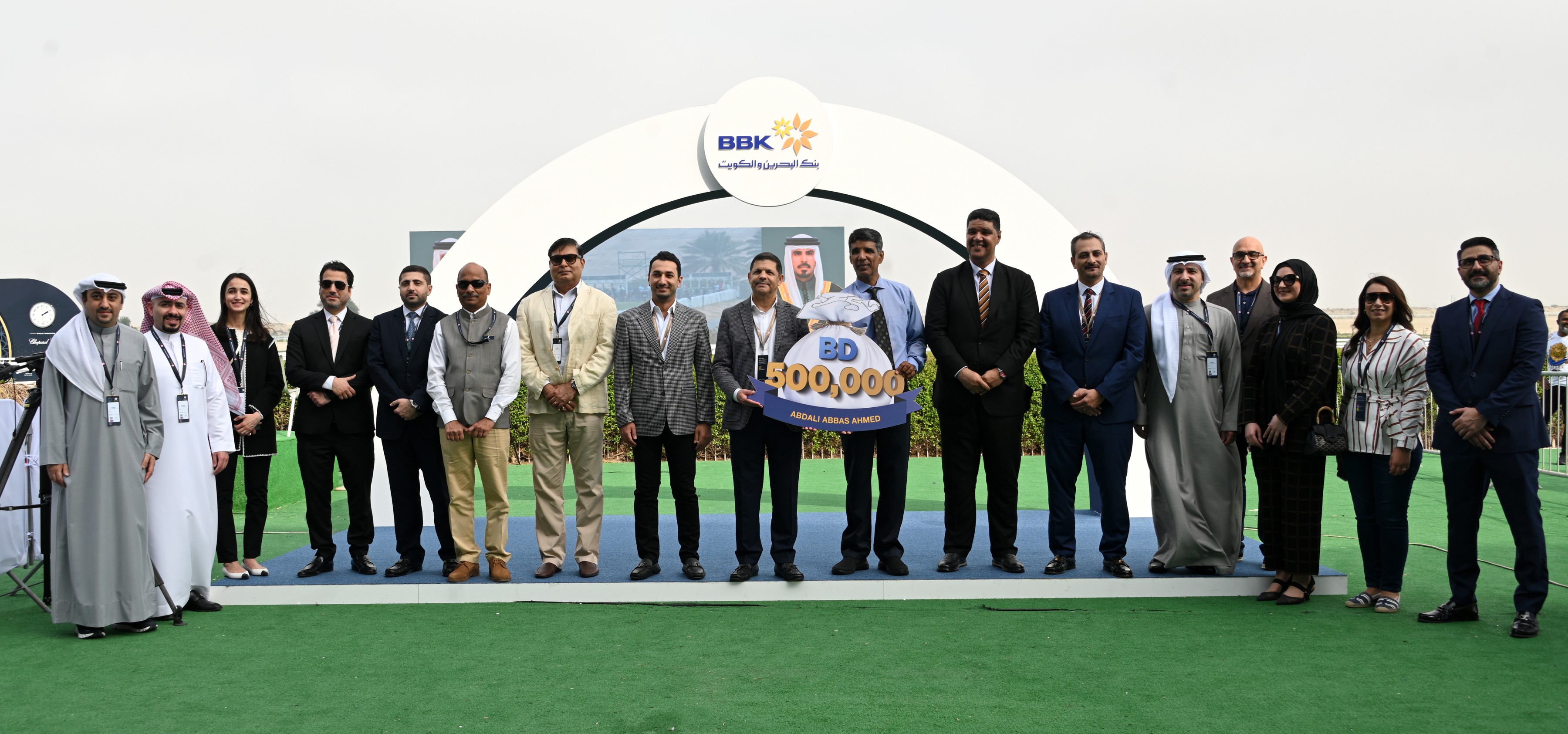 BBK honors the two winners of the Al Hayrat Grand prizes totaling BD 700,000 | BBK